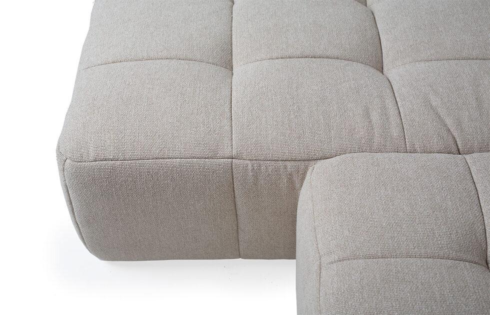 Bank Kady l Gespot bij @myhomeofzodiac l JaxxChoice